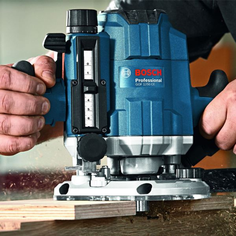 Bosch Površinska glodalica GOF 1250 CE 1250W, 0601626000