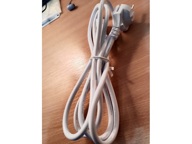Kabel naponski KAWASAKI za račinar ili monitor