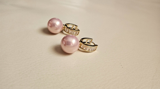 Pearl Drop Huggie crystal minđuše, novo