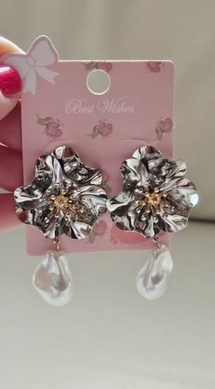 Anthropologie metallic flower pearl minđuše novo
