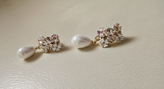 RezShimmery Pink Pastel Flower dangle minđuše