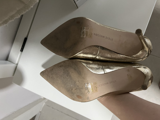 Steve Madden salonke