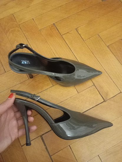 Zara stikle