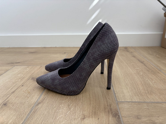 AXEL salonke%%SALE 900
