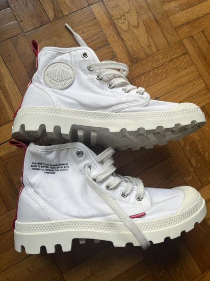 Palladium bele duboke patike
