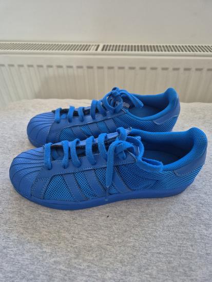 Adidas superstar 39