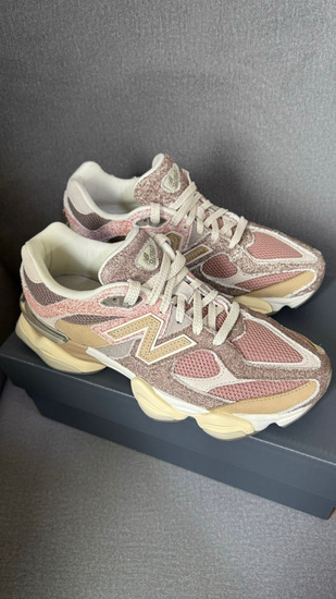 New Balance 9060 nove potpuno 40