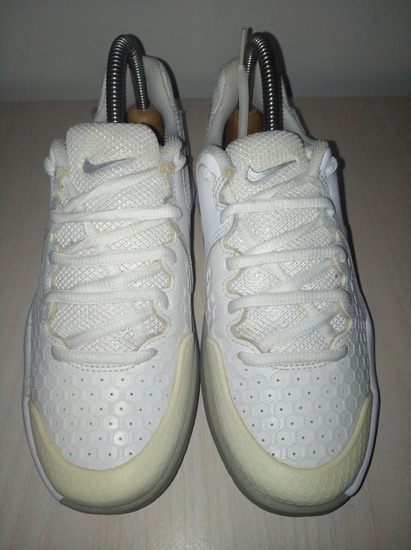 Nike Air Zoom zenske patike tenis br 36,5