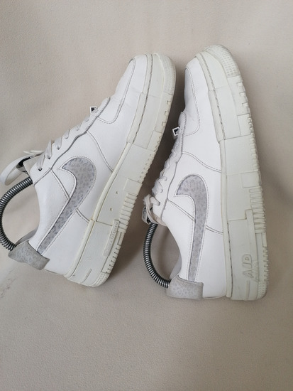 NIKE AIR MAX Pixel br 40,5 - SNIZENO