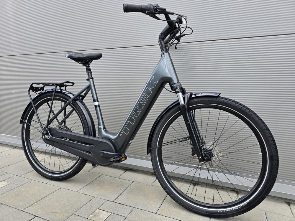 Trek E bike City Touring Bosch Smart