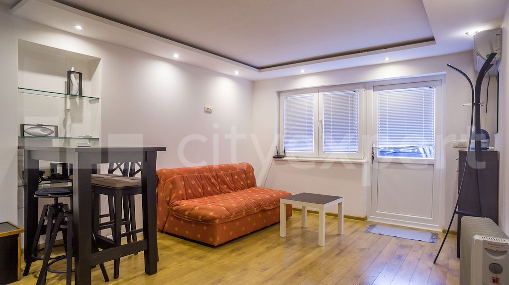 Stan za izdavanje BEZ PROVIZIJE: Garsonjera, 25m², Kozjačka, Savski venac - 450€
