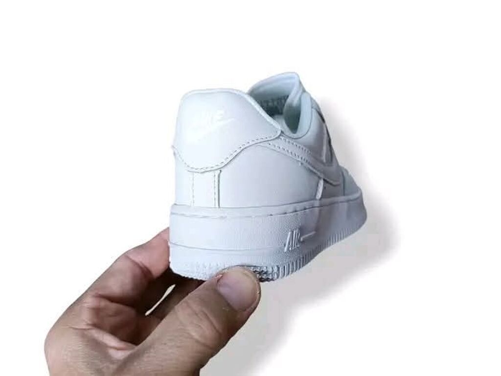 Nike Air Force 1 Low – bele patike Brod 31 do 35. - Model: klasični