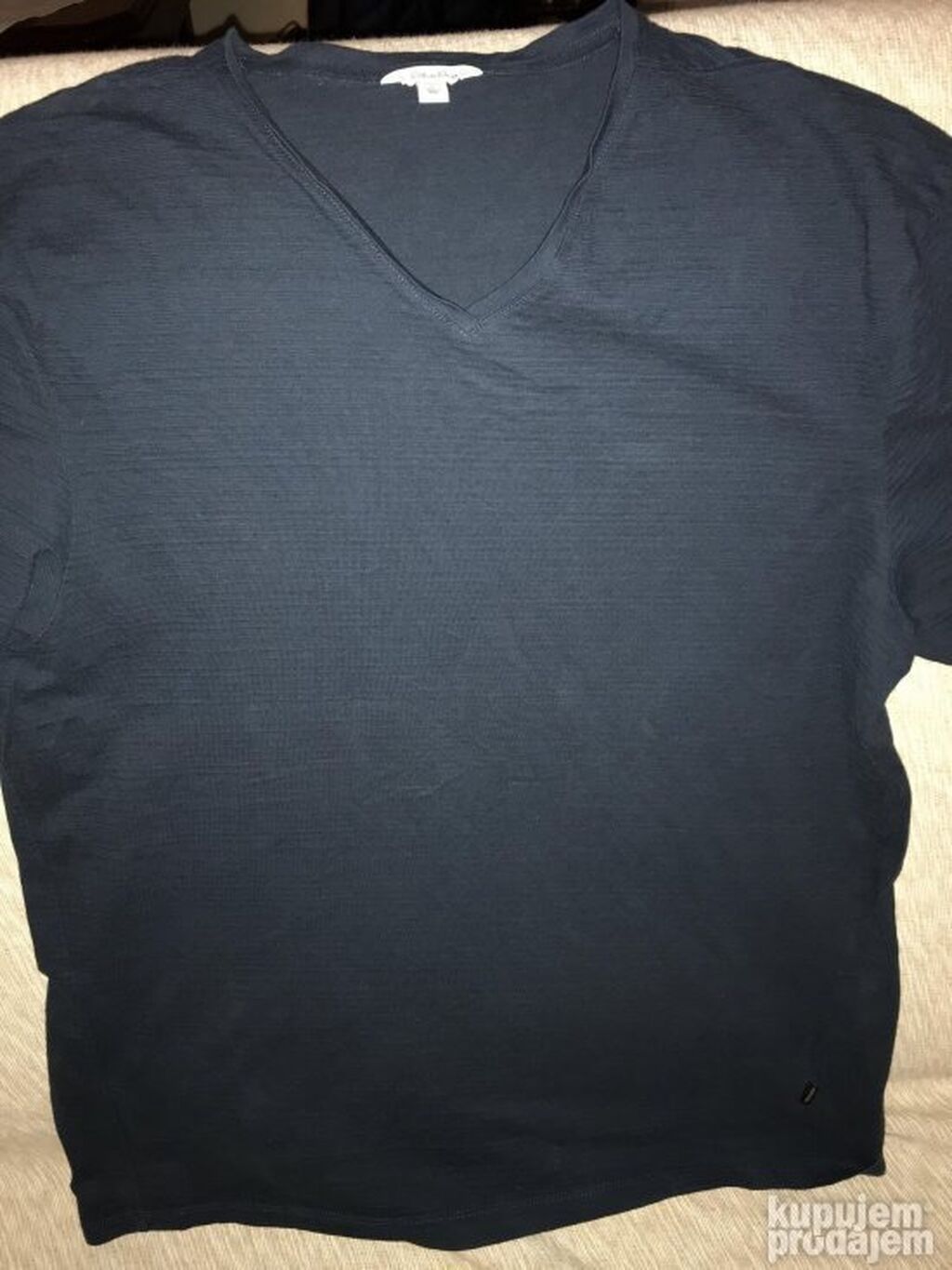 Original Calvin Klein majica L /XL 100% cotton Ramena 50/52cm