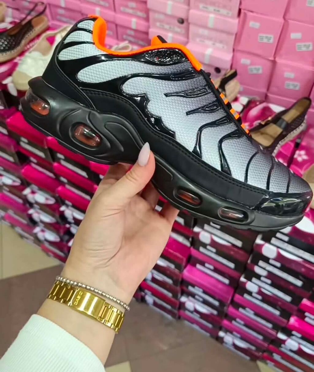 41-45 Cena 3600 din
