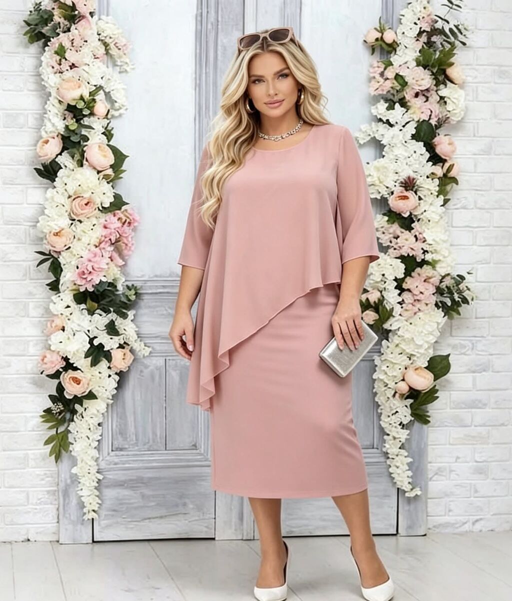 Elegantna midi haljina sa asimetričnim gornjim slojem Model za punije