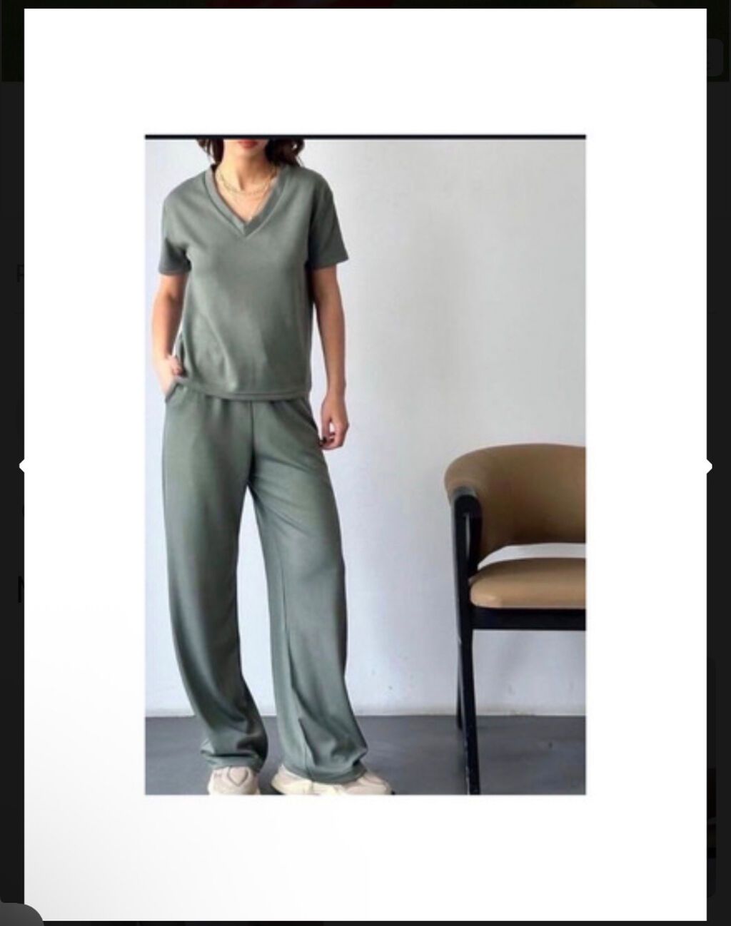 Set – majica i pantalone, maslinasto-sive boje. S/M veličina Novo