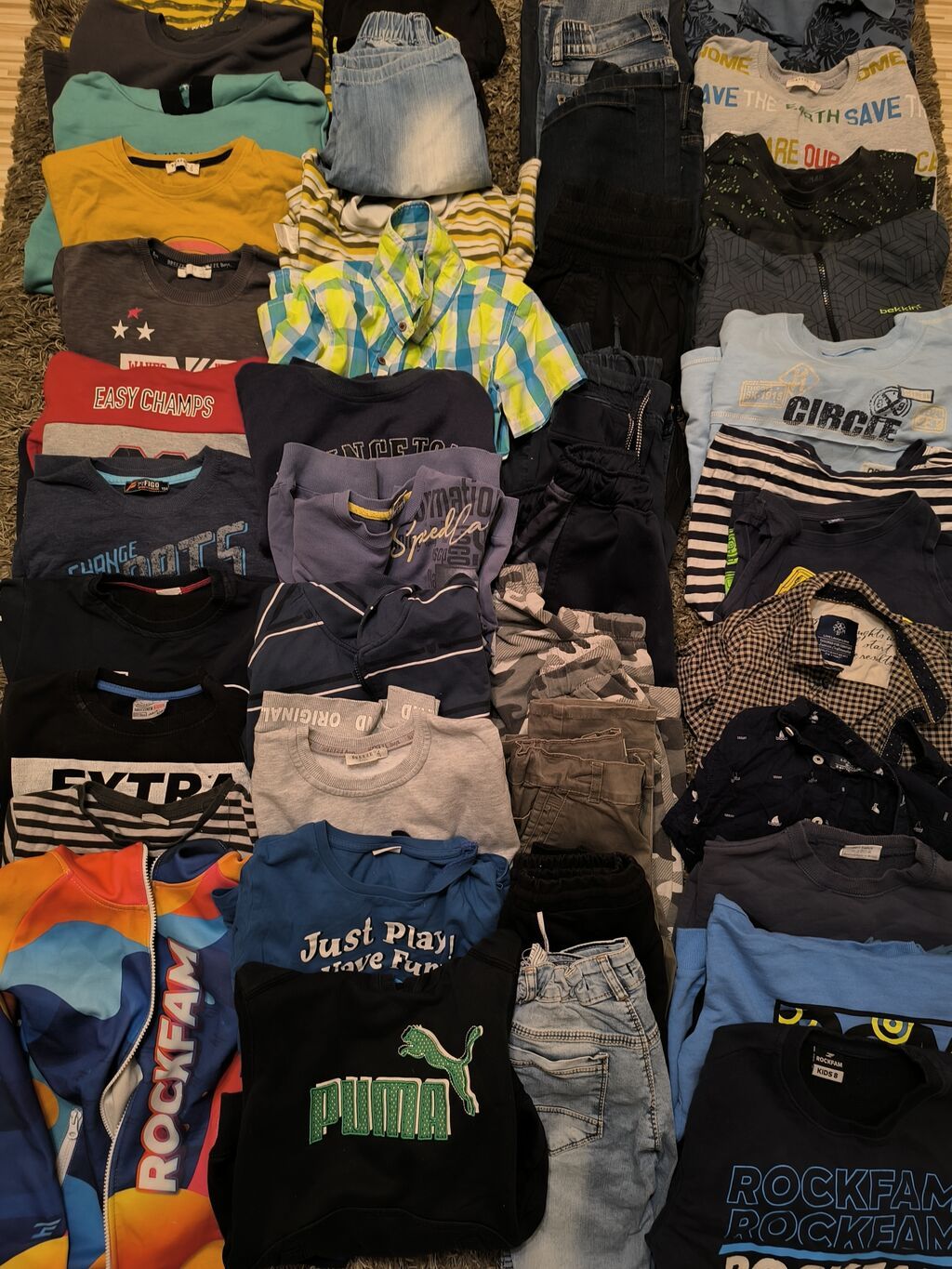 Paket garderobe za decaka 2000 dinara