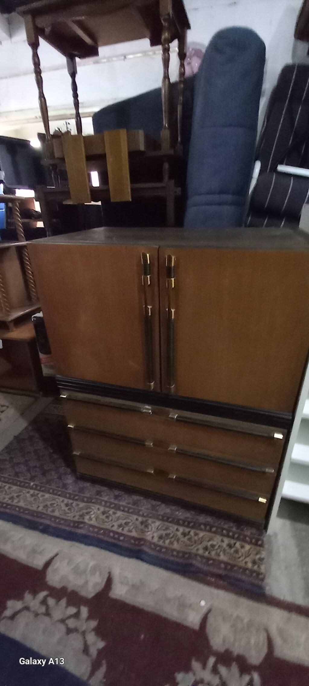 TV komode od 3500din do 12500din.ima i polovan namestaj Zemun