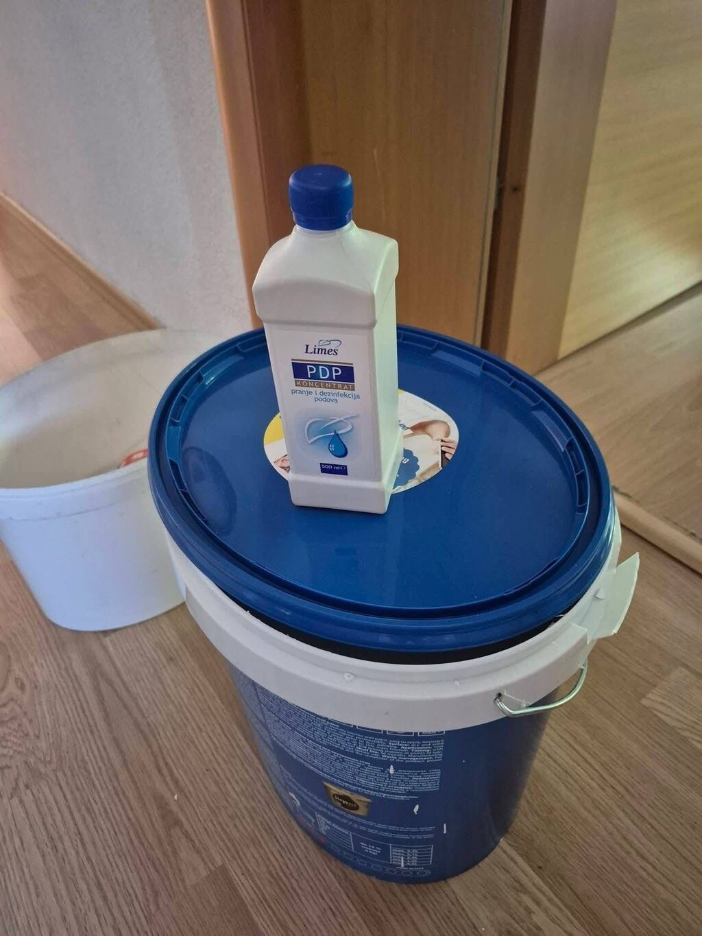 Krečenje je uveliko krenulo a za bolji efekat i protiv vlage probajte