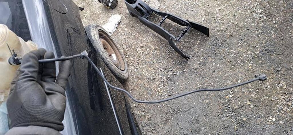 PRELIVNO CREVO HLADNJAKA ZA PEUGEOT 207 | prelivno crevo od posude