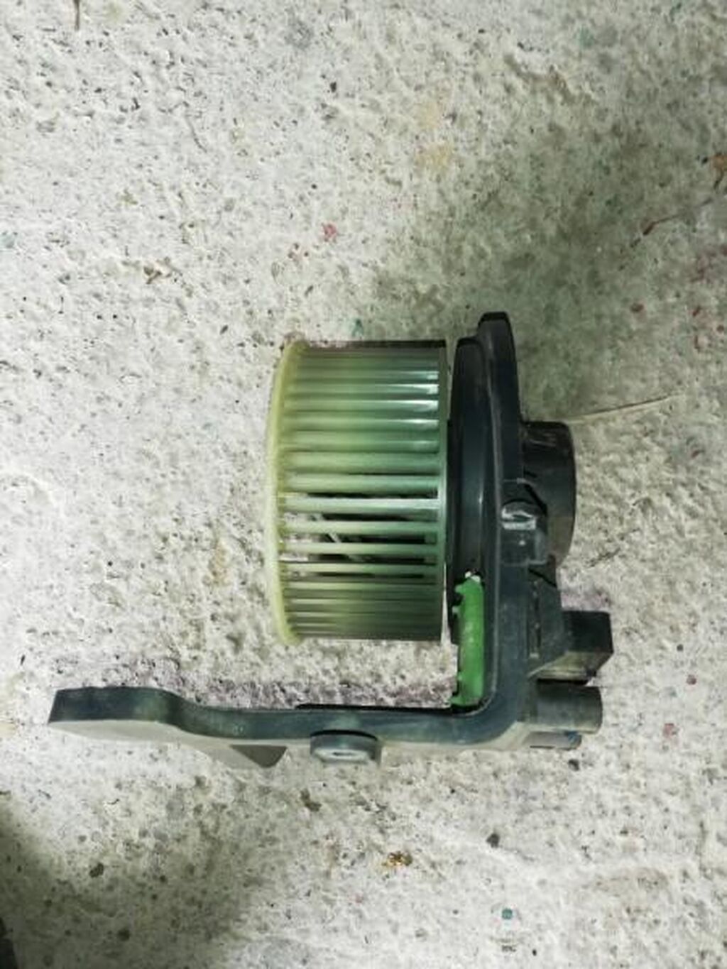 VENTILATOR KABINE ZA RENAULT CLIO | POLOVNI DELOVI ZA RENAULT CLIO