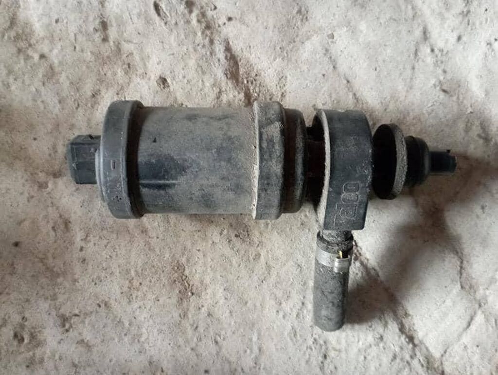 PUMPA ZA PRANJE FAROVA ZA CITROEN C5 | Polovini delovi za Citroen C5