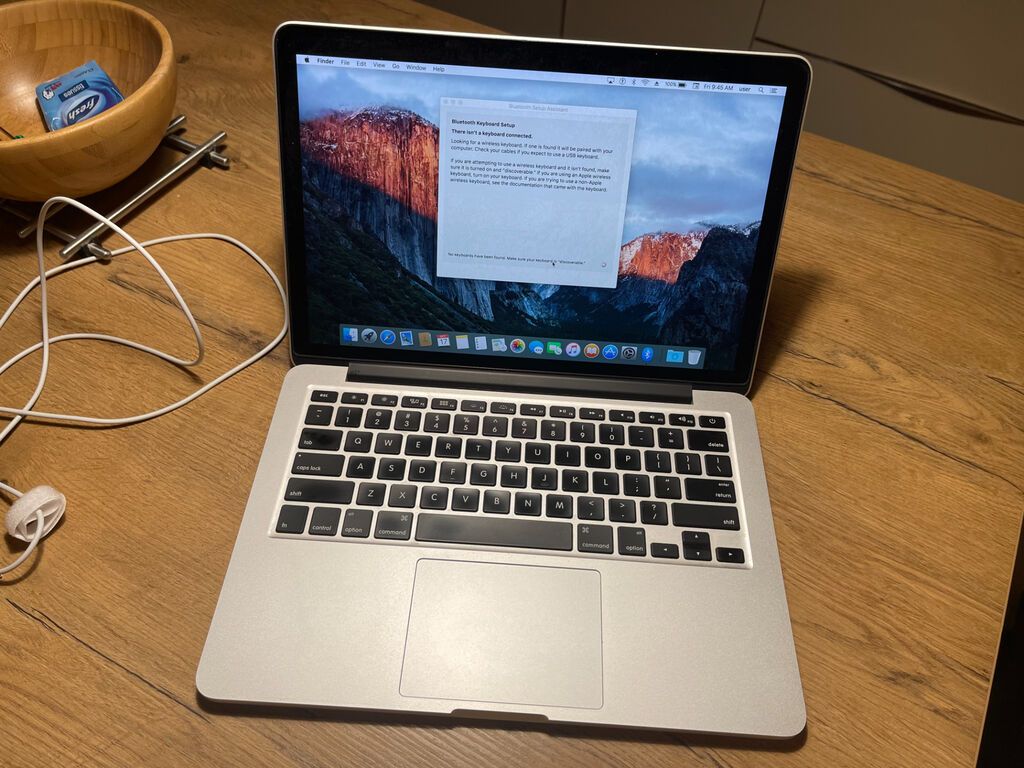 Apple MacBook Pro 13" Retina i5 /8GB/256GB - nova baterija! MacBook