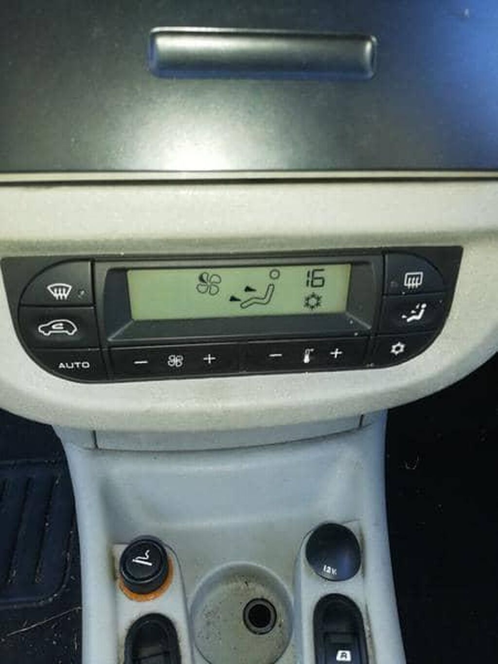 PREKIDACI KLIME ZA CITROEN C3 |