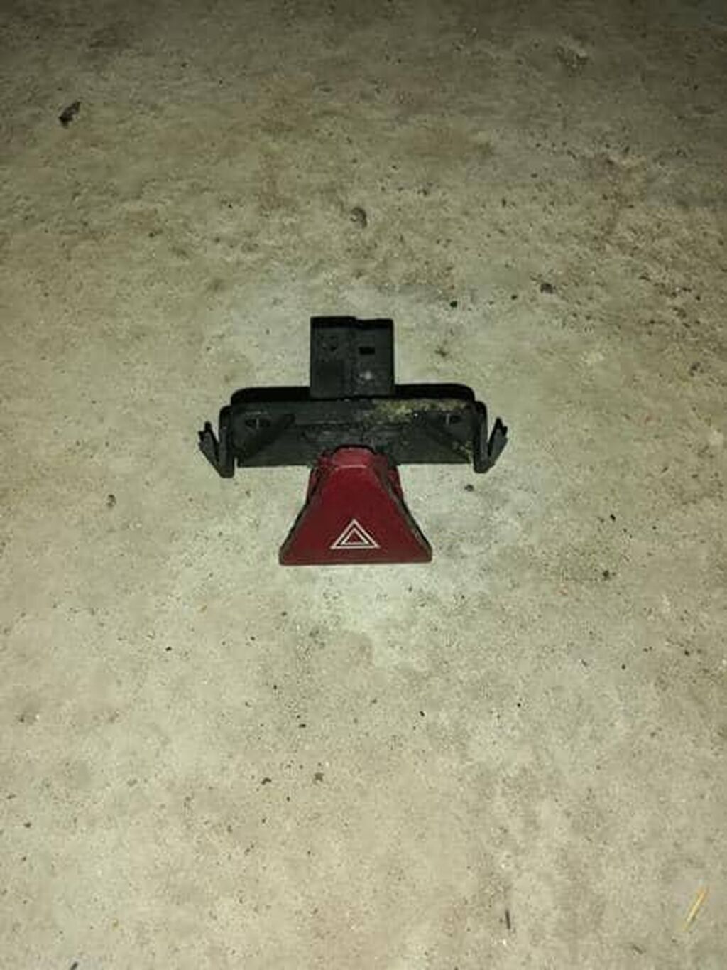 PREKIDAC ZA ZMIGAVCE ZA PEUGEOT 307 OD 2000. DO 2005. GOD. | Saljem