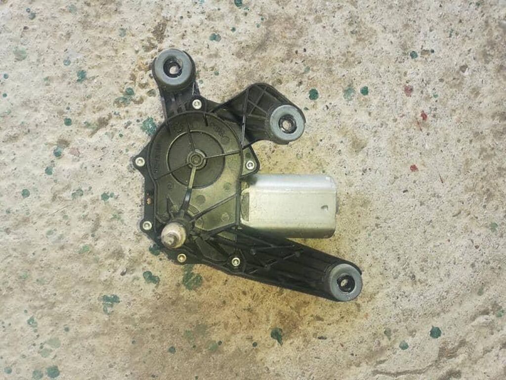 MOTORIC ZADNJEG BRISACA ZA CITROEN C3 | Polovini delovi za Citroen