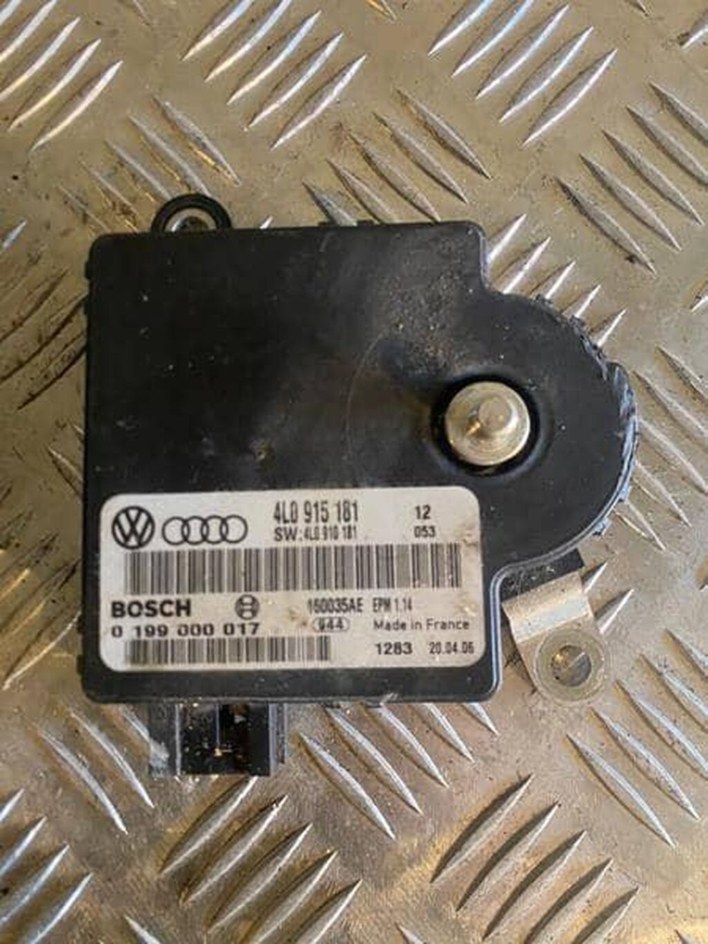 MINUS KLEMA ZA AUDI A6, A6 ALLROAD, Q7 . OD 2004. DO 2011. GOD. |
