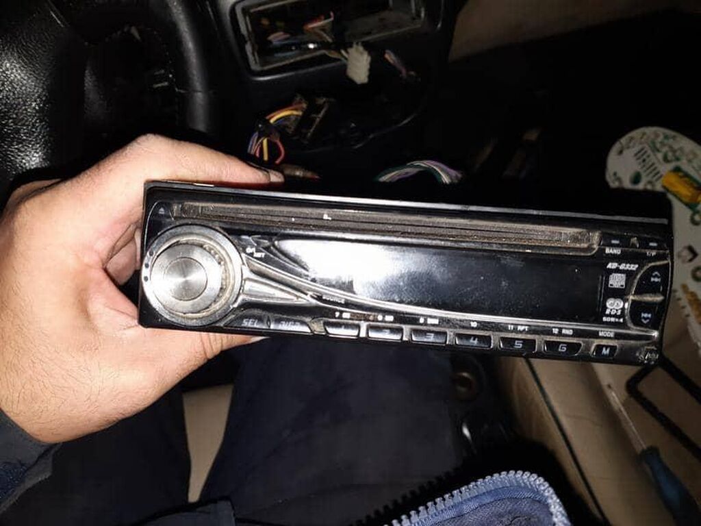 RADIO / CD / DVD PLEJERI ZA PEUGEOT 206 | JVC cd player