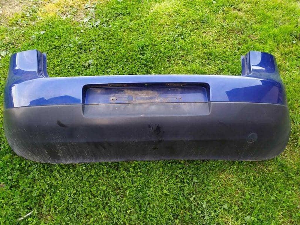 ZADNJI BRANIK ZA VOLKSWAGEN GOLF 5 OD 2004. DO 2010. GOD. | *SERVIS