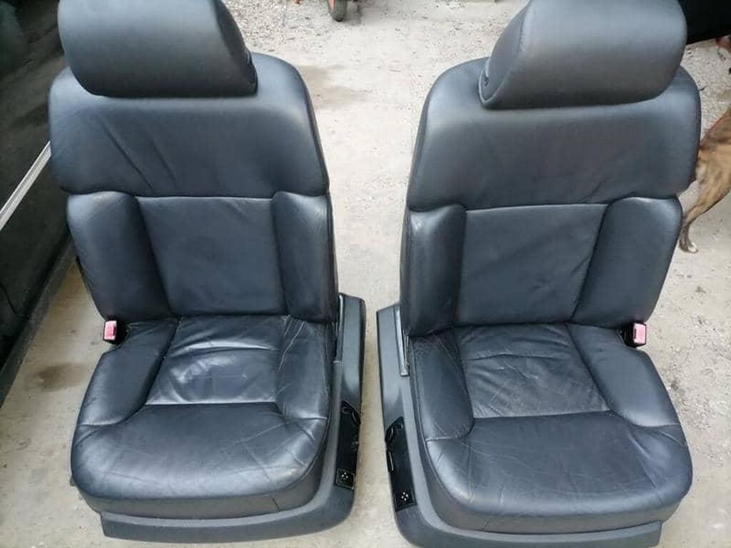 SEDISTA ZA VOLKSWAGEN PHAETON | Far, maska,hauba,branik krilo,prsa