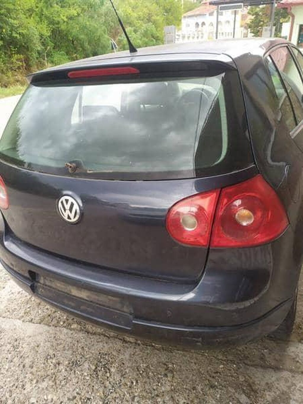 KOMPLETAN AUTO ZA VOLKSWAGEN GOLF 5 OD 2003. DO 2009. GOD. | SERVIS