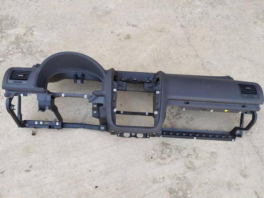 INSTRUMENT TABLA ZA VOLKSWAGEN GOLF 5 OD 2004. DO 2010. GOD. |