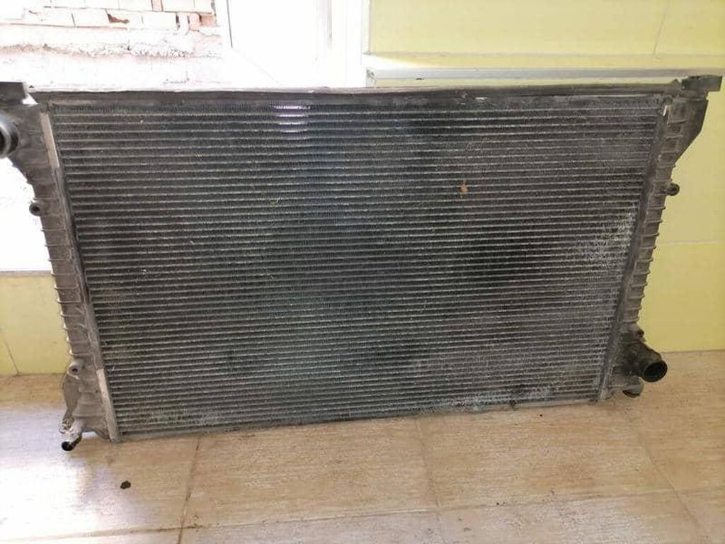 HLADNJACI ZA VOLKSWAGEN PHAETON | aska,hauba,branik krilo,prsa