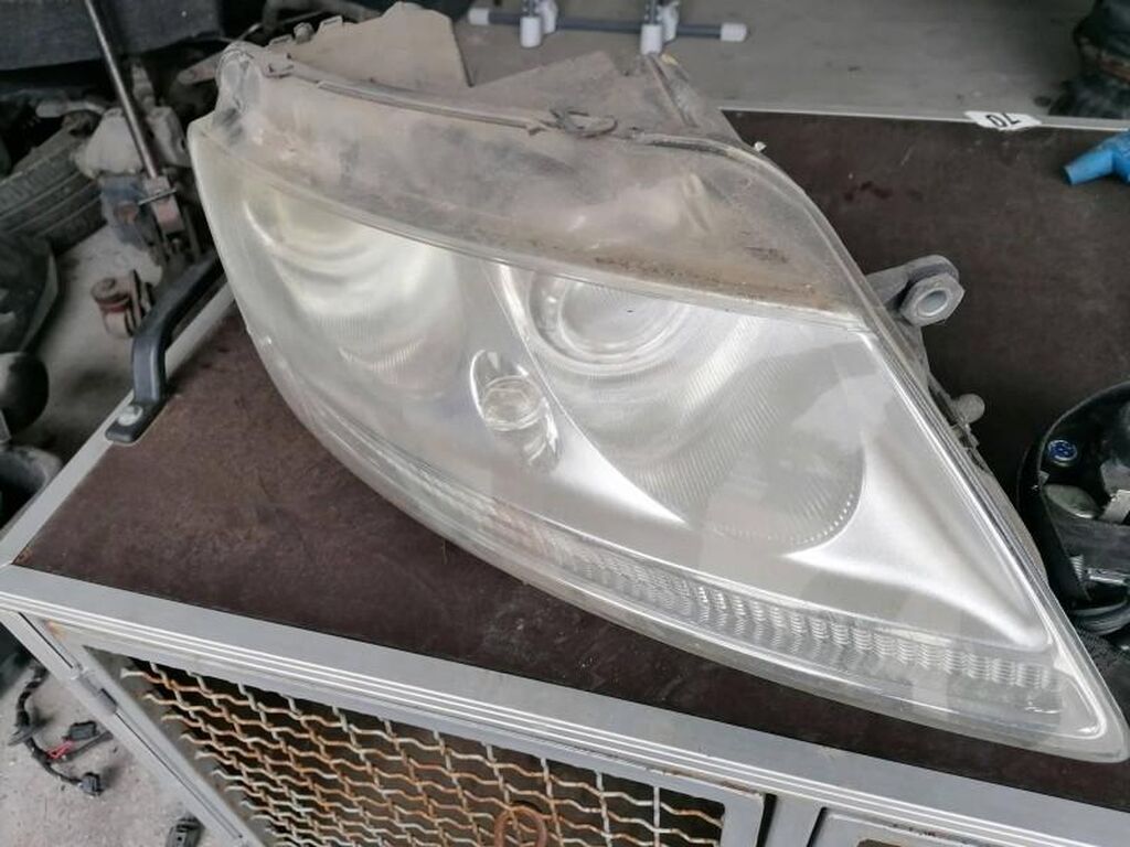 FAROVI ZA VOLKSWAGEN PHAETON OD 2002. DO 2010. GOD. | Far