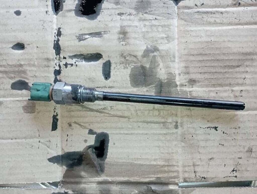 SENZOR NIVOA ULJA ZA CITROEN C4, C4 GRAND PICASSO, C4 PICASSO |