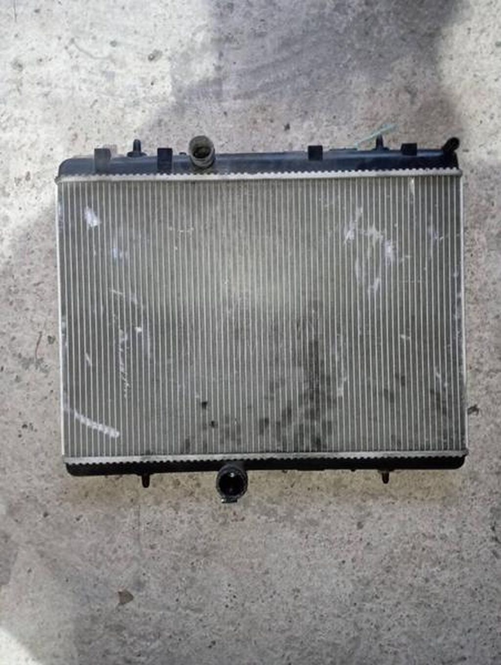 HLADNAK 1.6 HDI ZA CITROEN C4 GRAND PICASSO, C4 PICASSO | Polovini