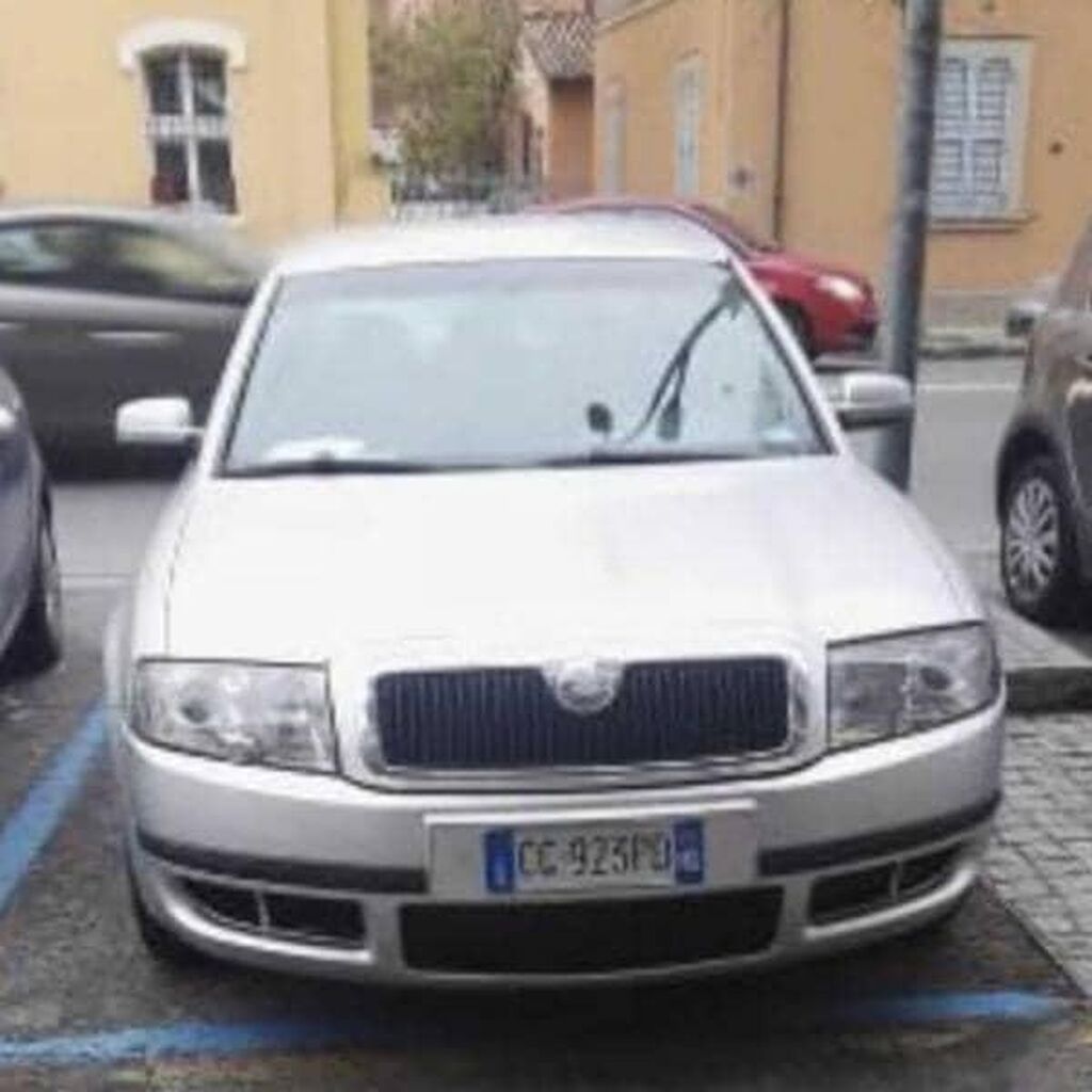 MASKA I OSTALI DELOVI ZA ŠKODA SUPERB OD 2001. DO 2008. GOD. | SKODA