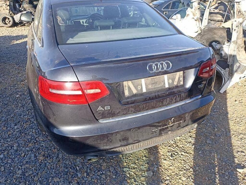 PREDNJA LEVA I DESNA VRATA ZA AUDI A6 OD 2009. DO 2011. GOD. | AUDI