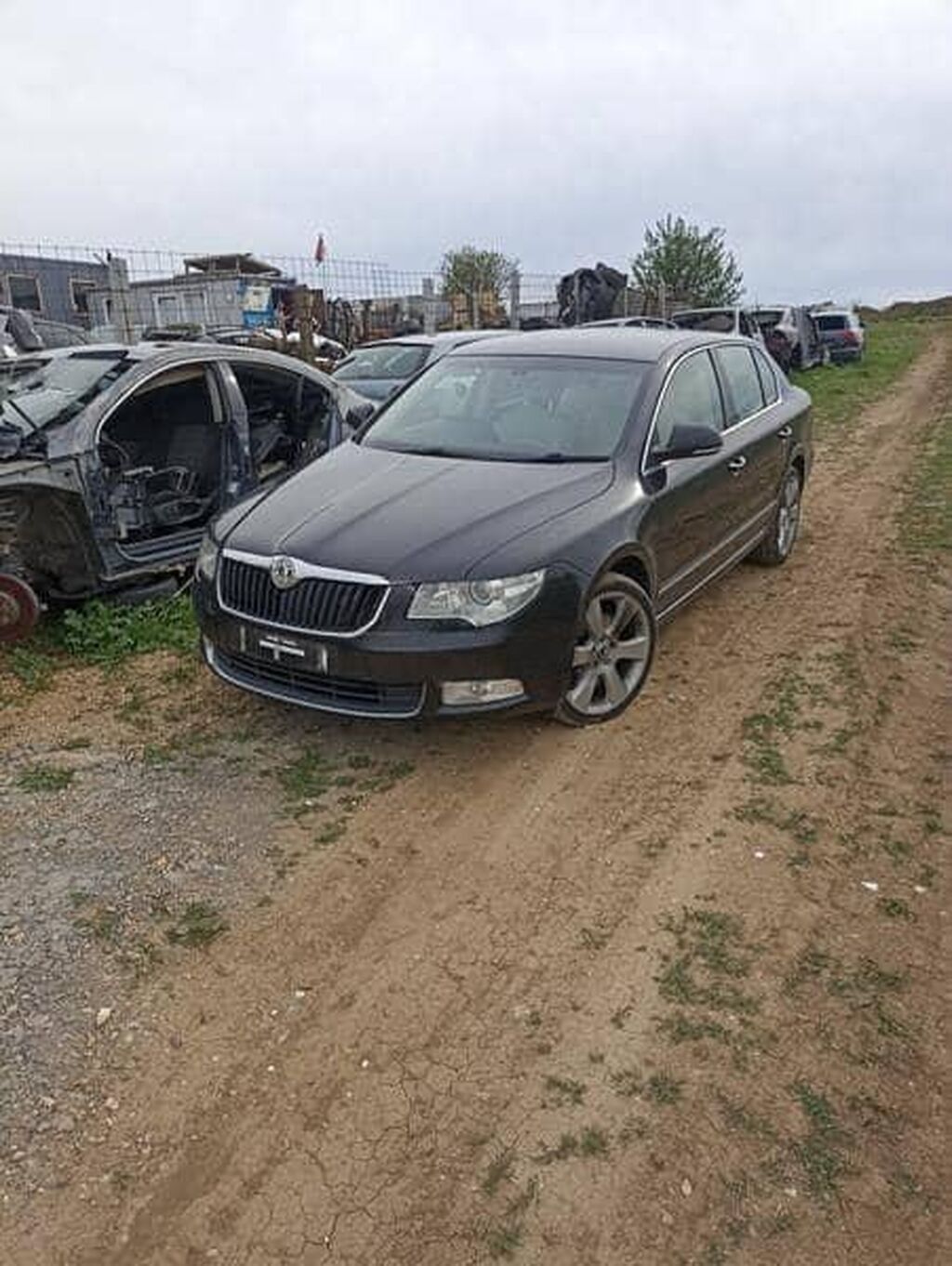 PREDNJA KOCIONA KLESTA ZA ŠKODA SUPERB OD 2008. DO 2012. GOD. |