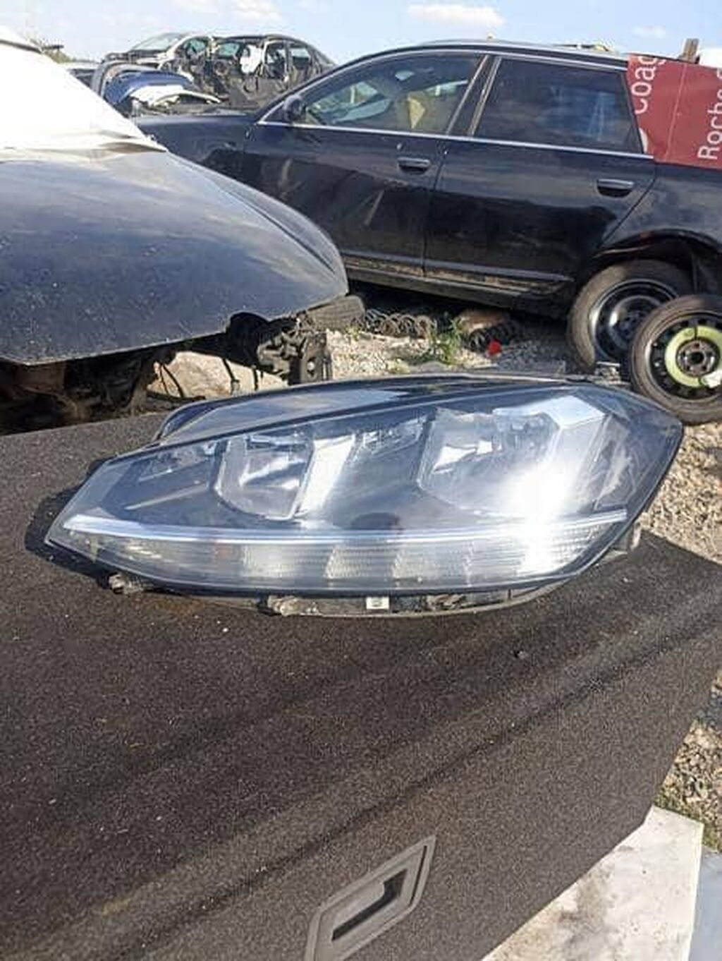 7.5 HALOGENI FAROVI ORIGINAL ZA VOLKSWAGEN GOLF 7 OD 2017. DO 2020