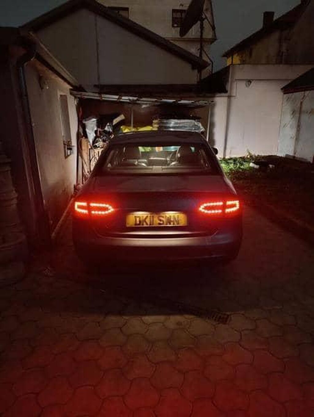 B8 PREDNJA DESNA KLESTA ZA AUDI A4 OD 2007. DO 2012. GOD. | AUDI A4