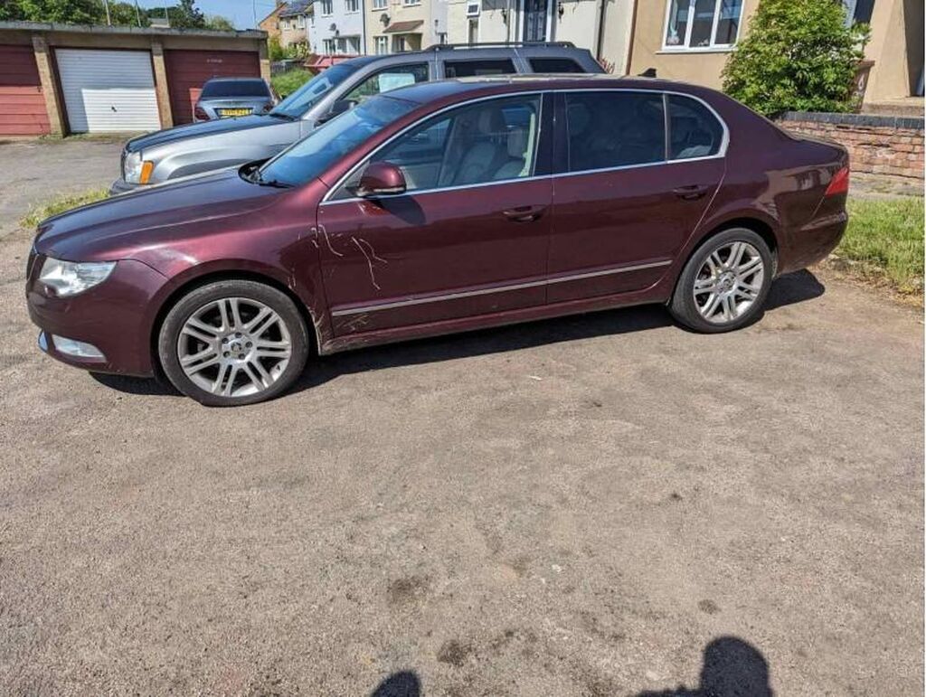 LIMARIJA HAUBE KRILA VRATA ZA ŠKODA SUPERB OD 2008. DO 2014. GOD. |