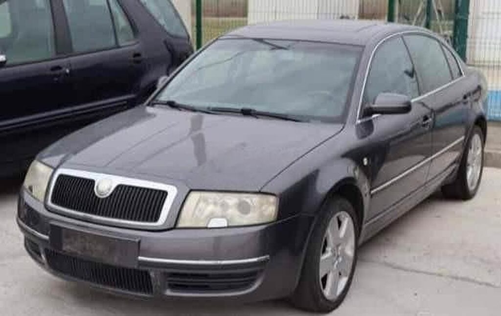 HAUBE VRATA MEHANIKA TRAP ZA ŠKODA SUPERB OD 2002. DO 2008. GOD. |