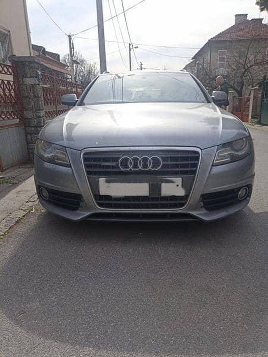KARAVAN BRANIK OBICNI I S LINE ZA AUDI A4 OD 2008. DO 2012. GOD. |
