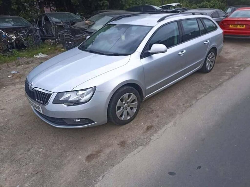 MASKA ORIGINAL ZA ŠKODA SUPERB OD 2013. DO 2015. GOD. | Škoda Superb