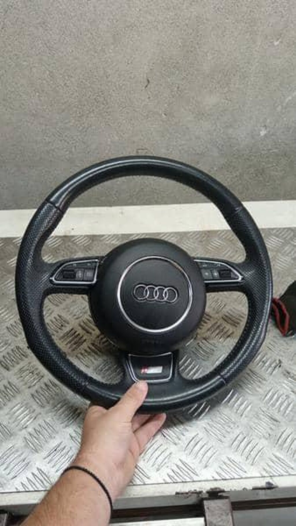 VOLAN ZA AUDI A3, Q3, RS3 . OD 2011. DO 2018. GOD. | s line volan